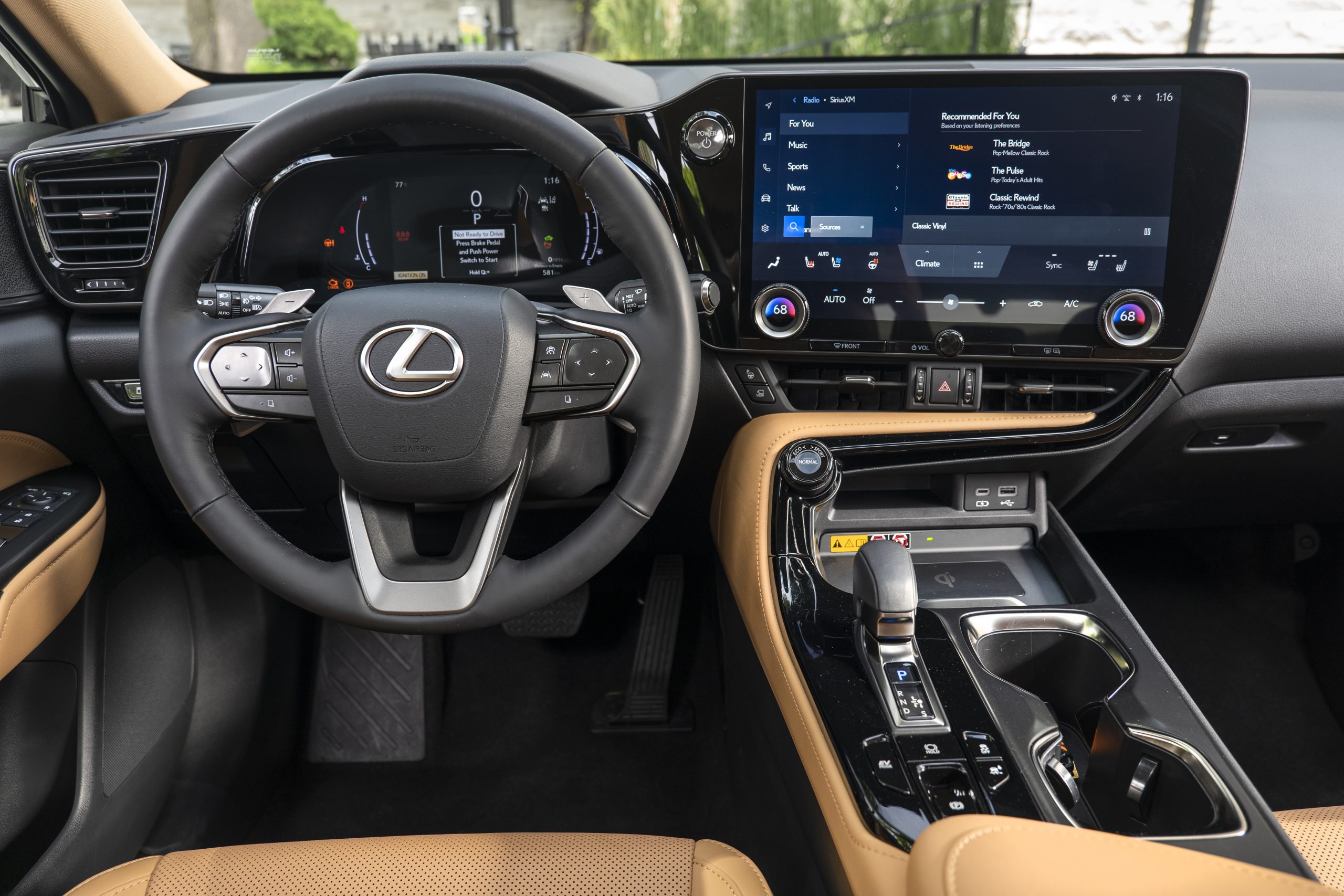 Lexus_NX_350h hybride tableau de bord Event-15 - AutoMedia