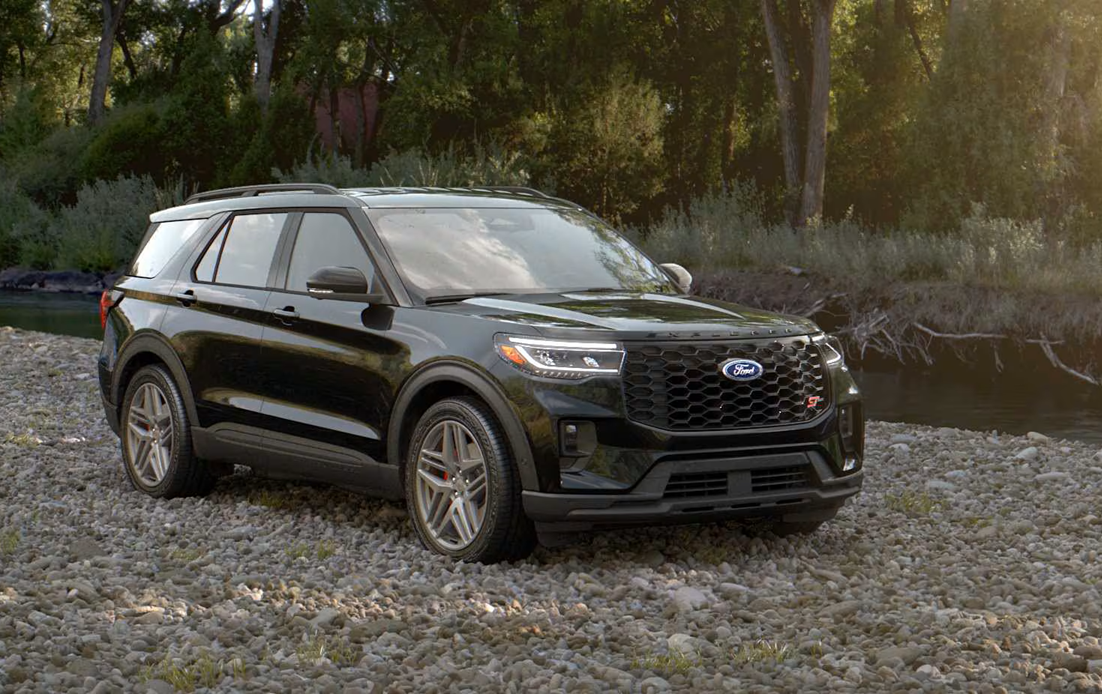Ford Explorer 2025: Une cure de modernisation pour la 6e génération du ...